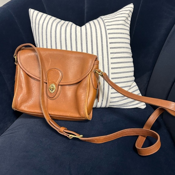 Coach | Bags | Rare Vintage Coach Devon 998 British Tan Leather Cross ...
